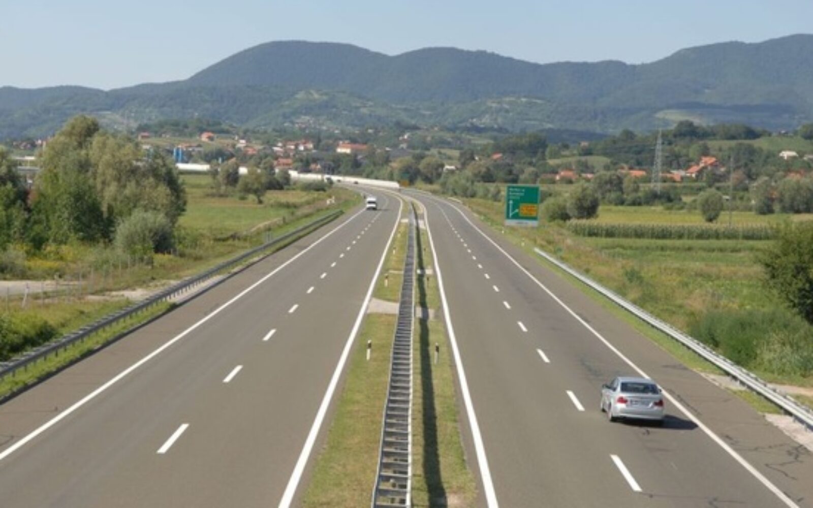 Lančani sudar na A1 prije Karlovca, otežano prema Rijeci - Poslovni dnevnik