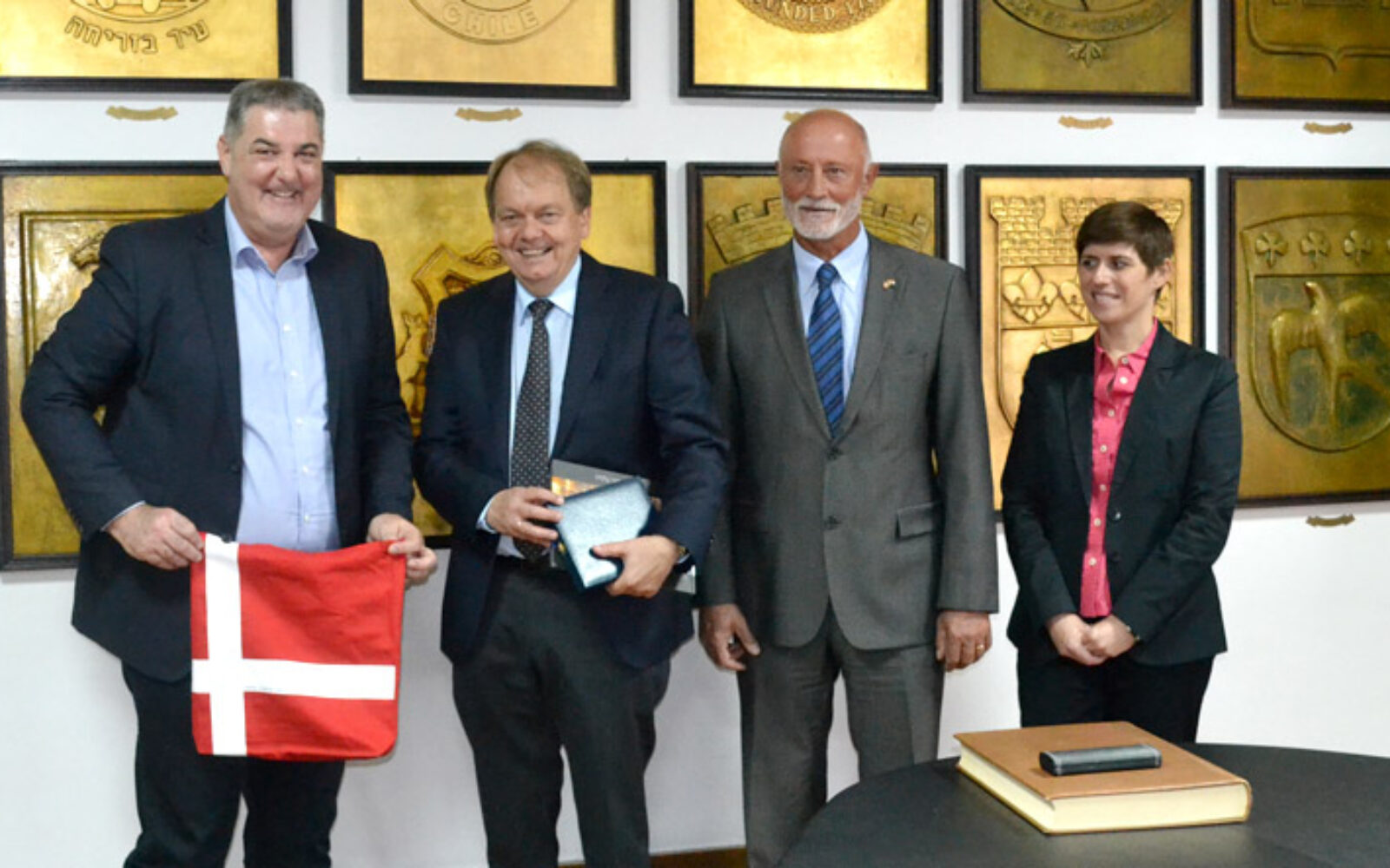 Danski veleposlanik Hougard u nastupnom posjetu Gradu Splitu - Poslovni ...