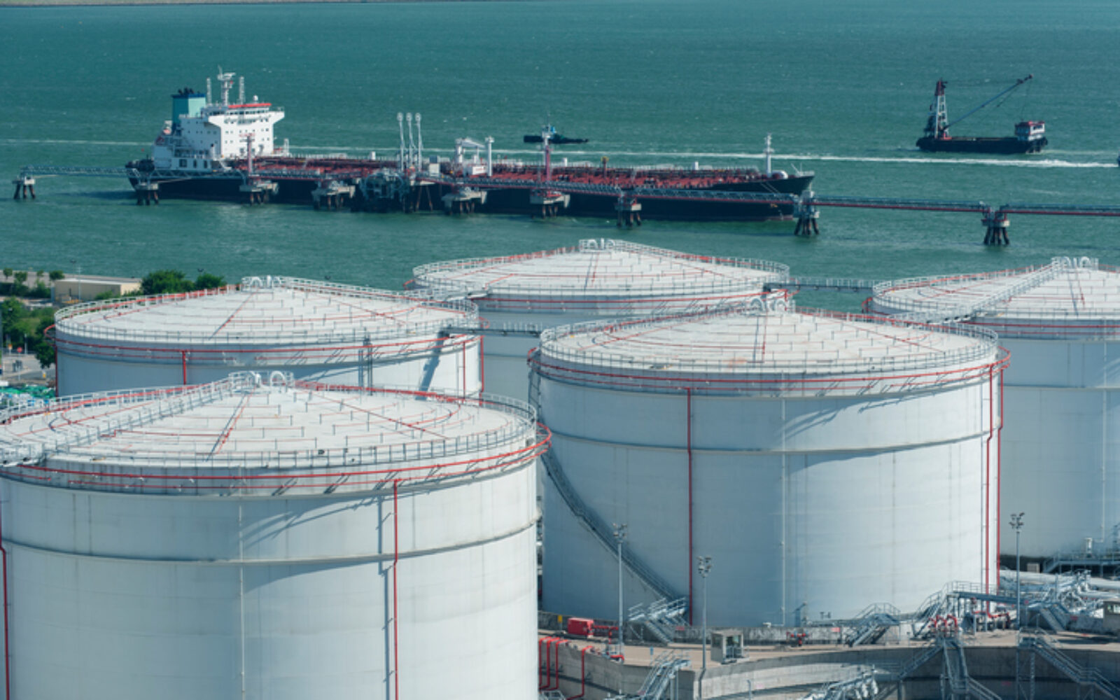 Cijene nafte porasle na najviše razine u gotovo pet mjeseci - Poslovni ...