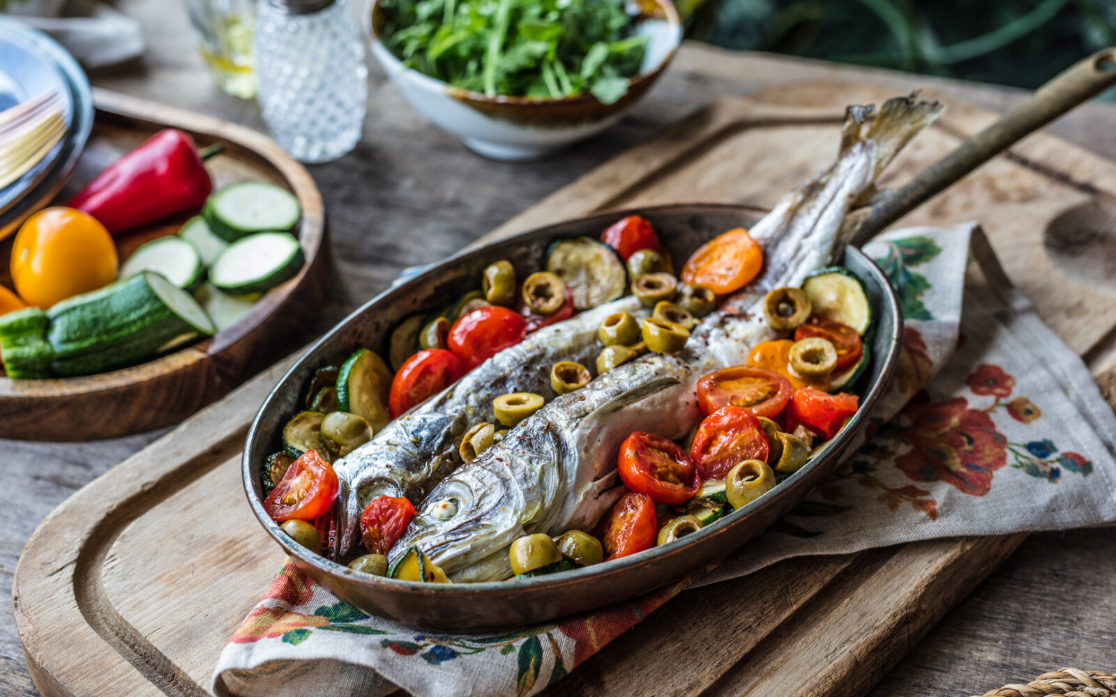 Pečeni oslić s povrćem i ljupčacem - Poslovni dnevnik