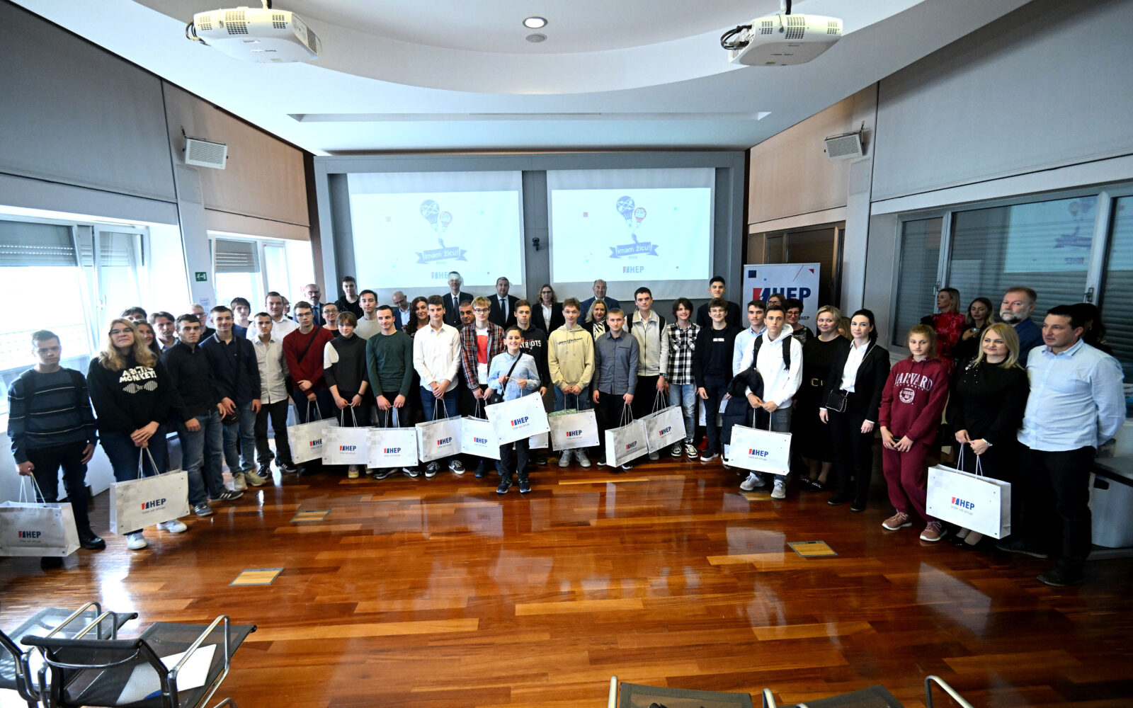 Čak 34 učenika dobila HEP-ovu nagradu IMAM ŽICU - Poslovni dnevnik