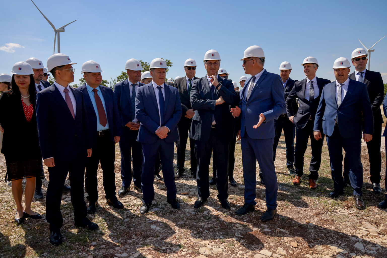 HEP: Najveća sunčana elektrana iduće godine kreće s radom - Poslovni ...